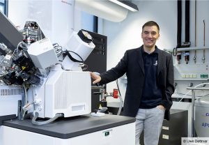 A View into the Innermost Workings of Life: First Scanning Electron ...